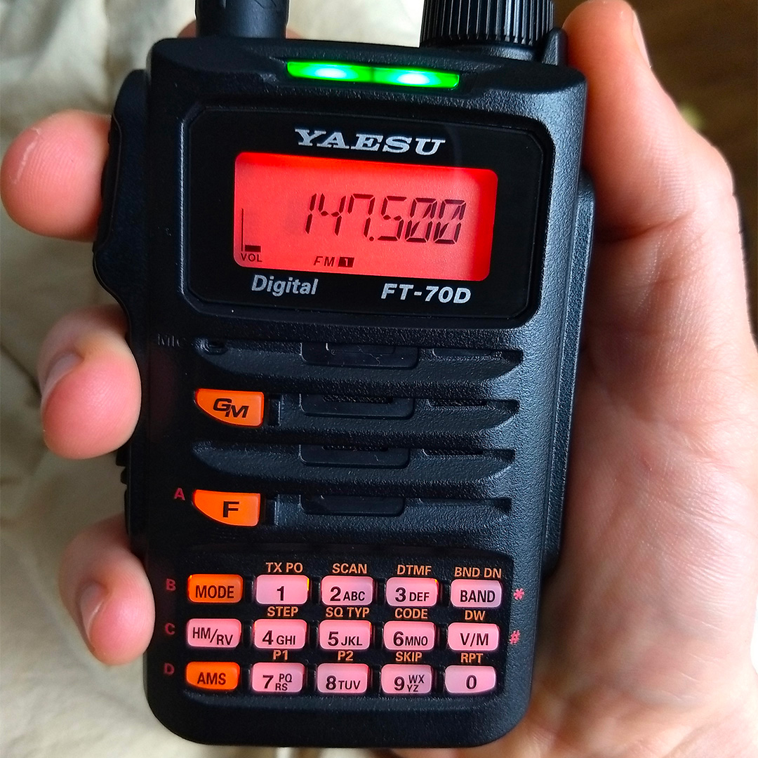 YAESU FT 70DE Ricetrasmettitore Portatile Dual Band